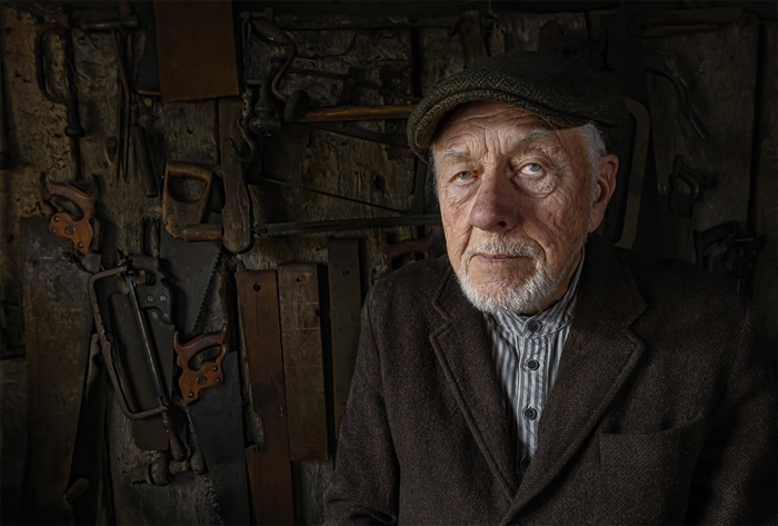 First Carpenters Workshop Mike Sharples – Smethwick Photographic Society